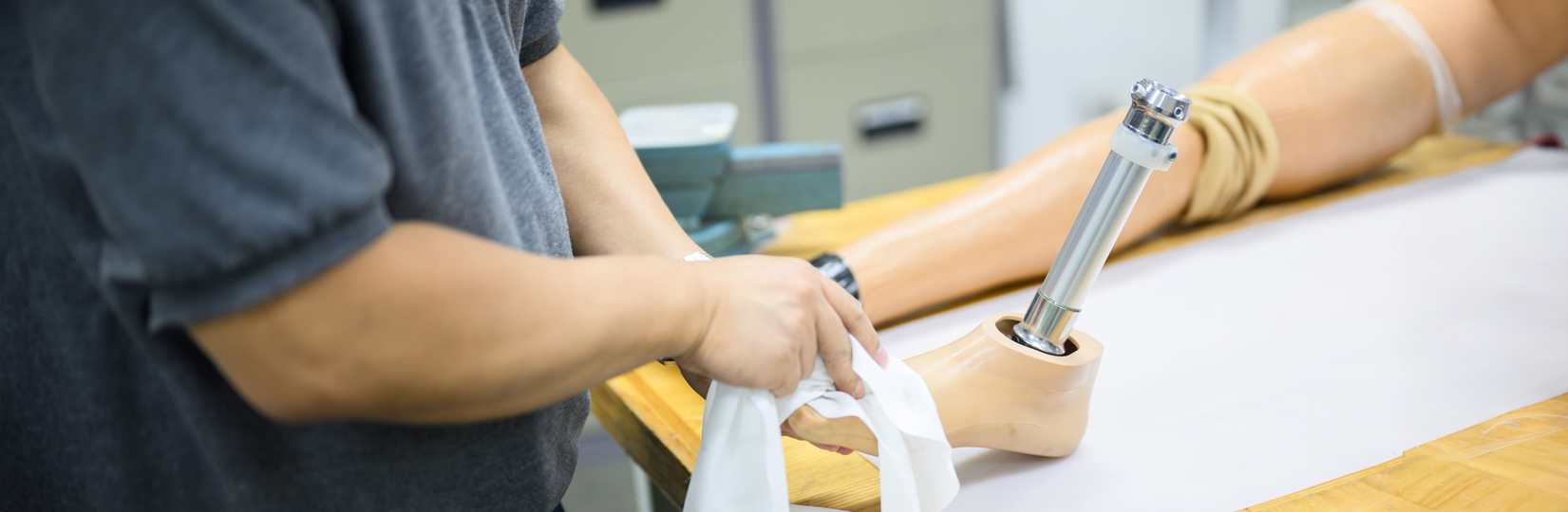 Suburban Philadelphia Custom Prosthetics Lab | Komfort & Kare